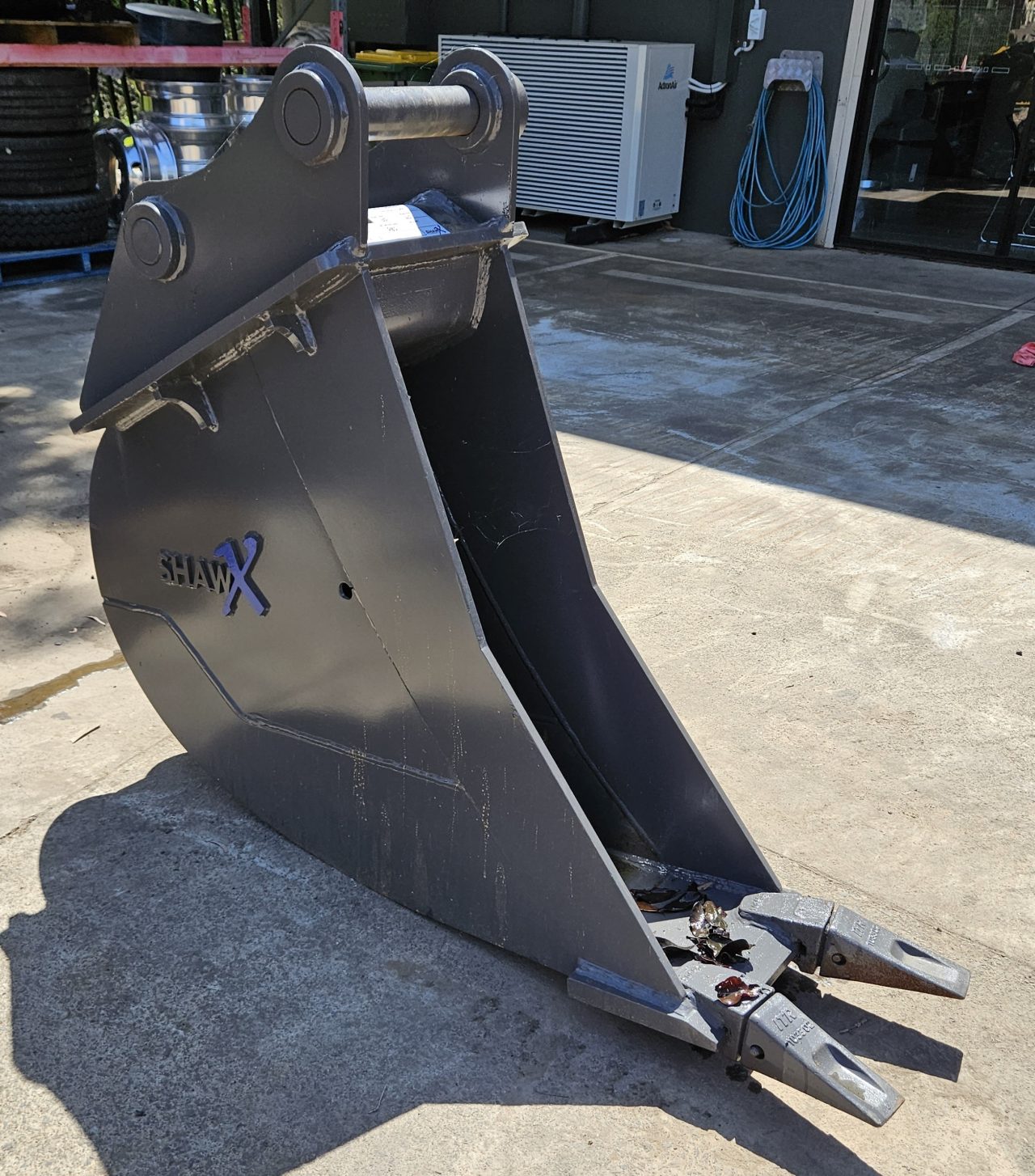 Excavator Buckets | Heavy Duty Bucket | ShawX